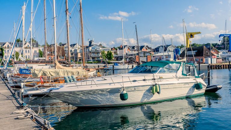 Top 3 types of mooring systems for new boat owners | Bulgogi Brothers